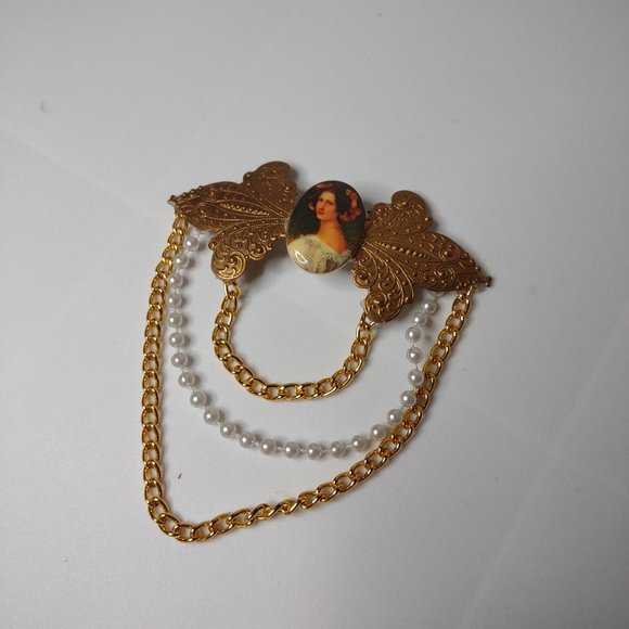 Jewelry | Large Gold Tone Chained Portrait Brooch | Poshmark